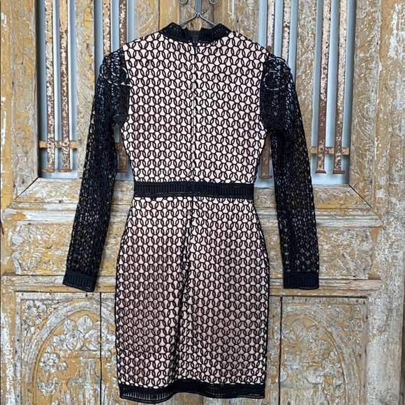 Elliatt | Dresses | Elliatt Revelation Dress Black Crochet Overlay Xs ...